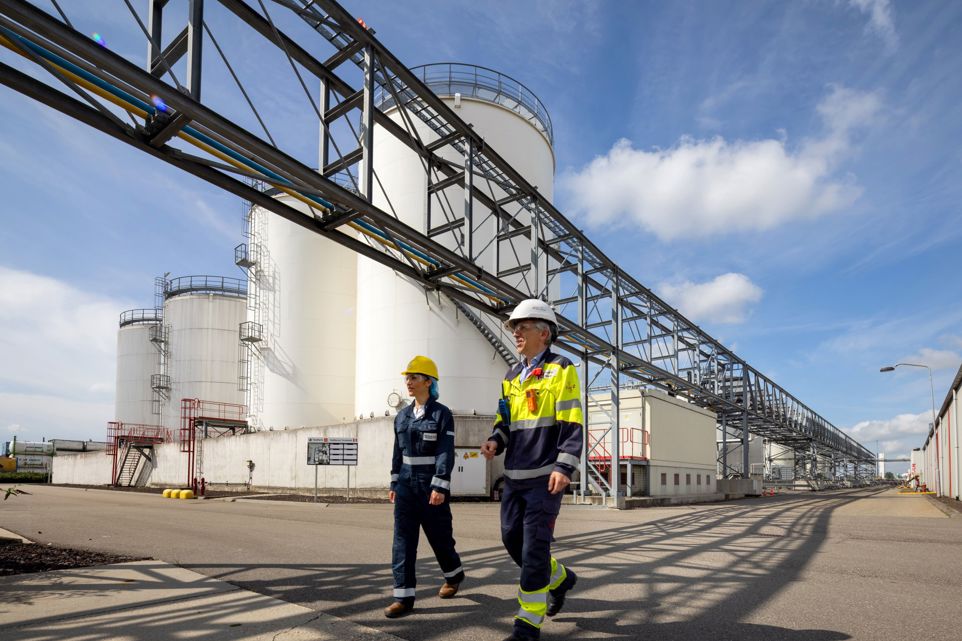 Stolthaven Terminals | Our businesses | Stolt-Nielsen