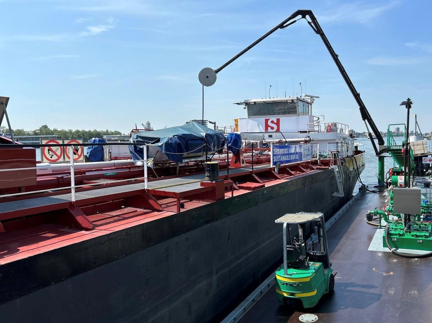 Stolt Tankers barge moves to 100% renewable fuel | News | News ...